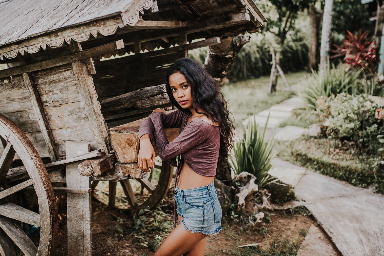 Putri Cinta Bali Portrait Photoshoot With Beautiful Model